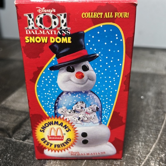 McDonald's | Toys | Vtg 996 Mcdonalds Disney 11 Dalmatians Snow Domes ...